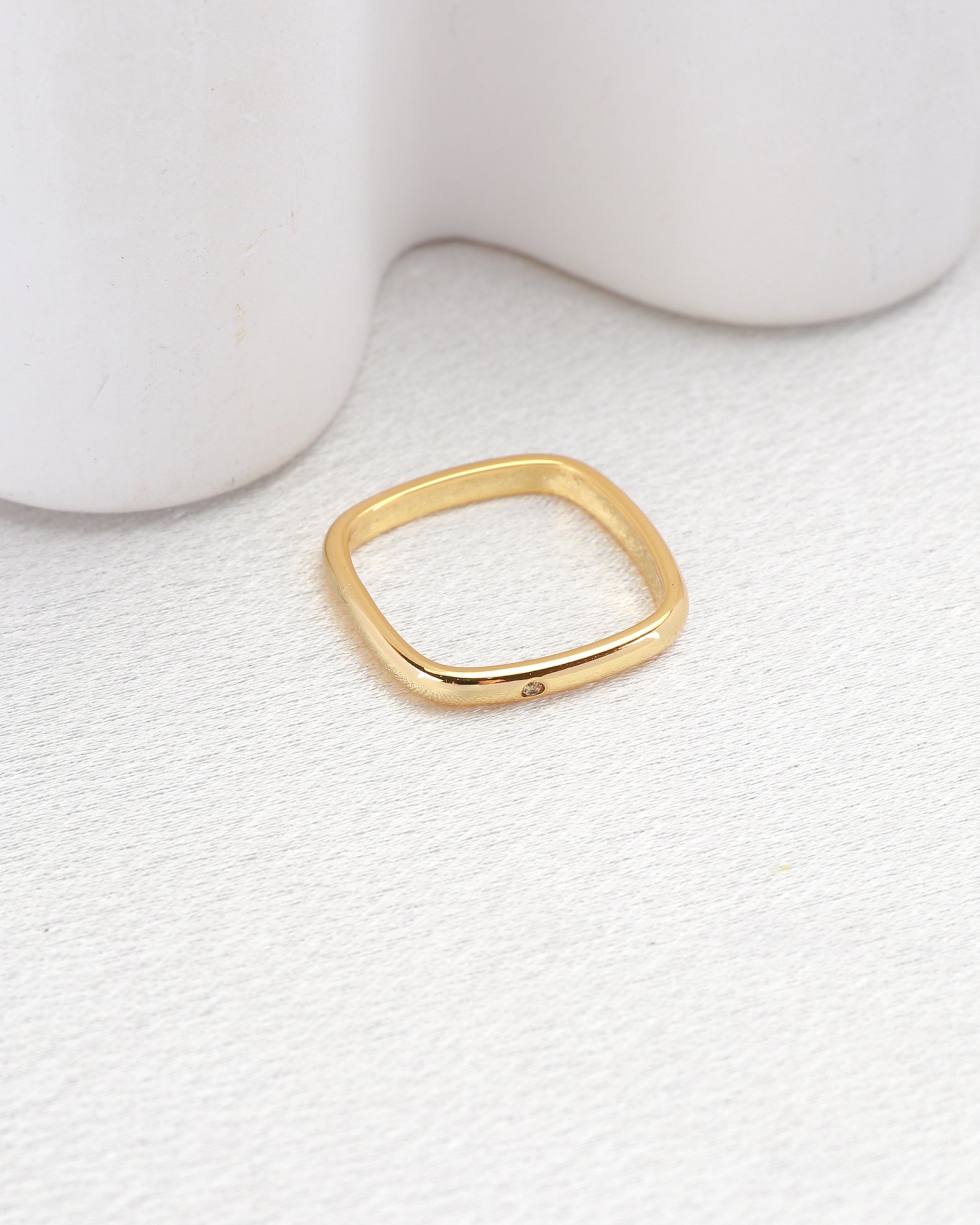 Quadra Gold Square Ring – HEYCHIC