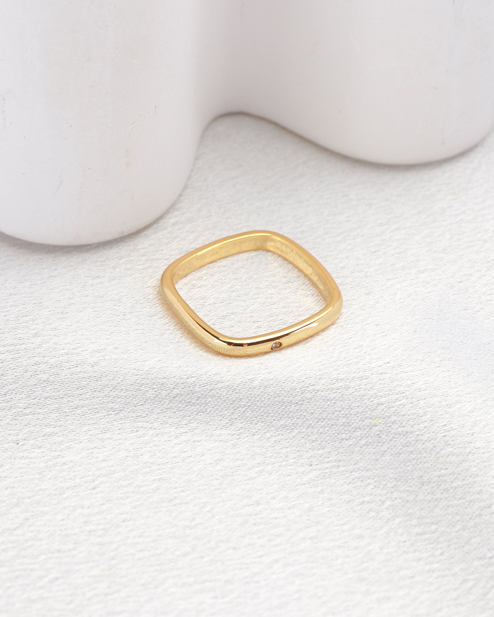 Quadra Gold Square Ring – HEYCHIC
